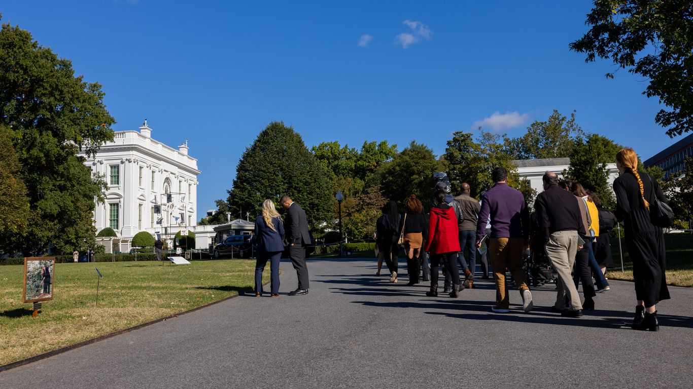 Tour the White House gardens for free this weekend - Axios Washington D.C.