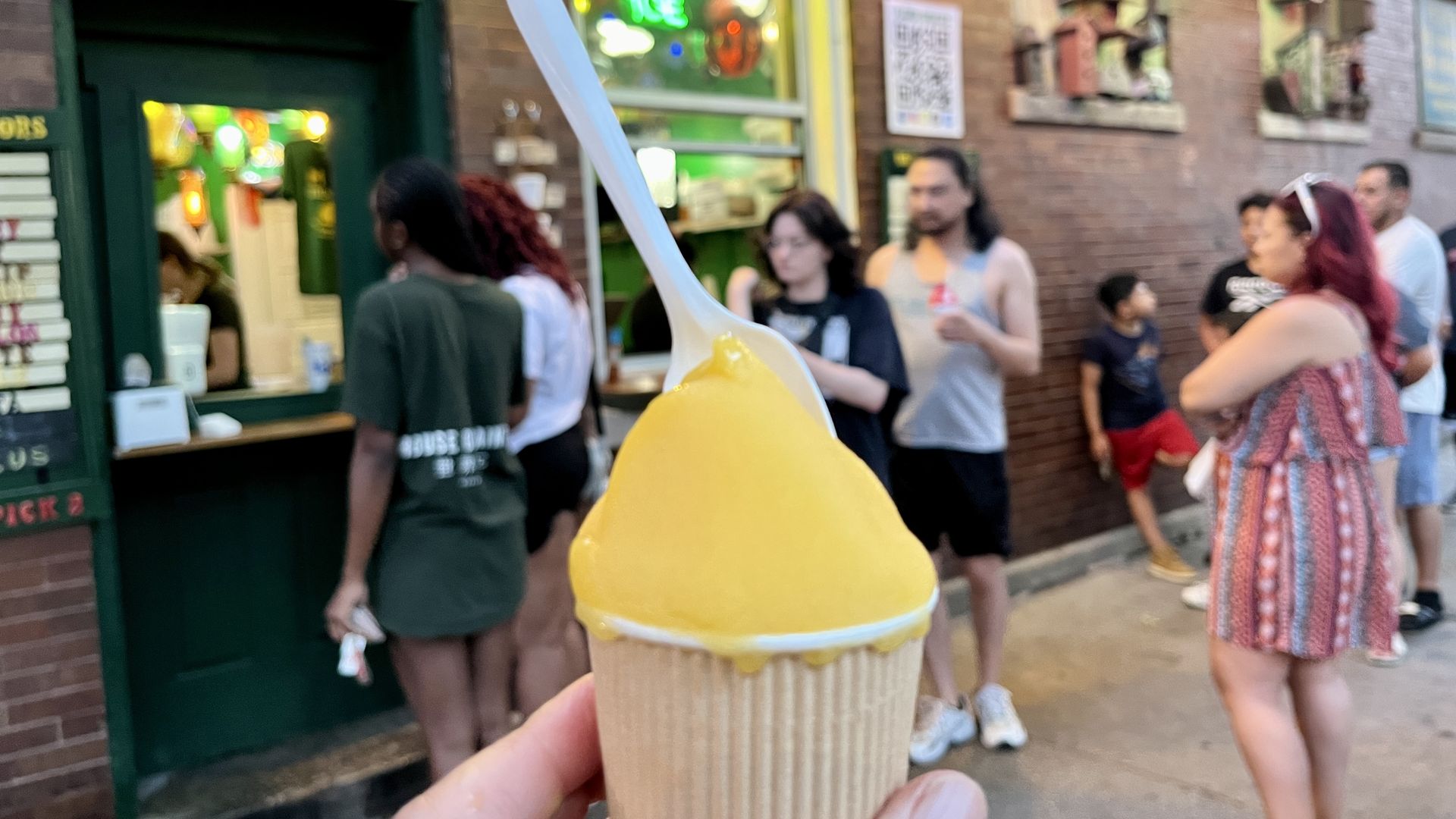 Italian ice spots in Chicago like Mario's, Freddys' and Miko's help ...