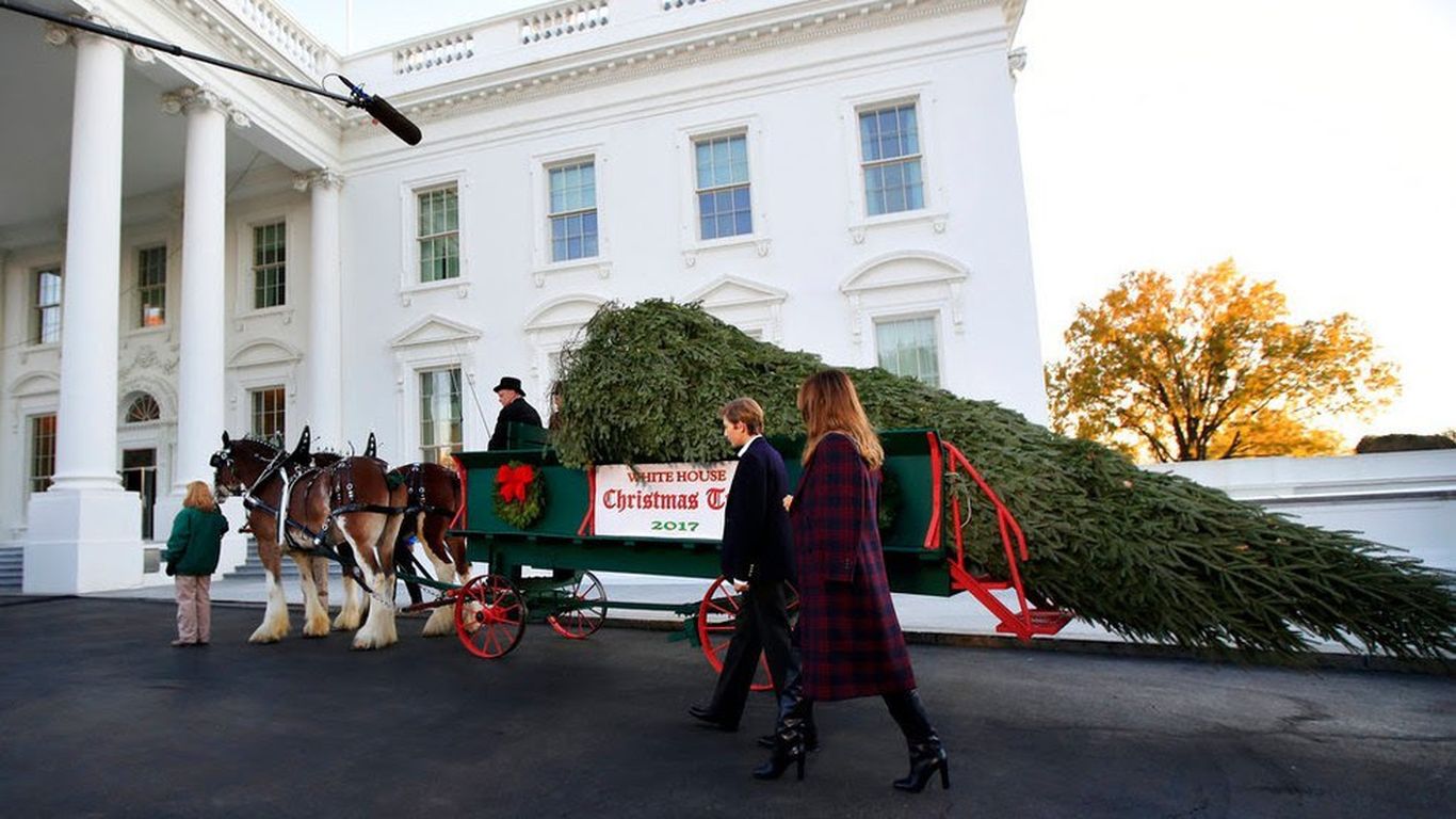 How the White House prepares for the holidays