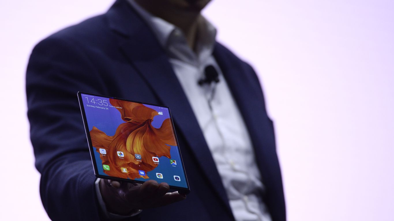 Huawei unveils a $2,600 5G folding phone