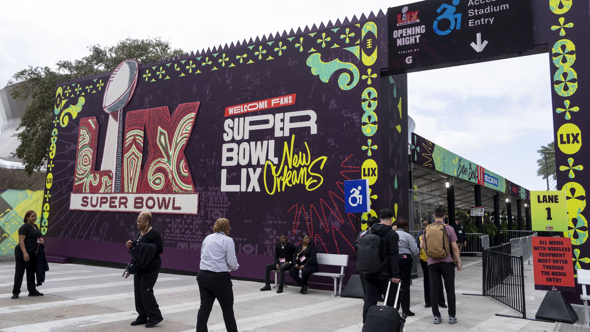 Super Bowl 2025: Secret Service in New Orleans as security ramps up ...