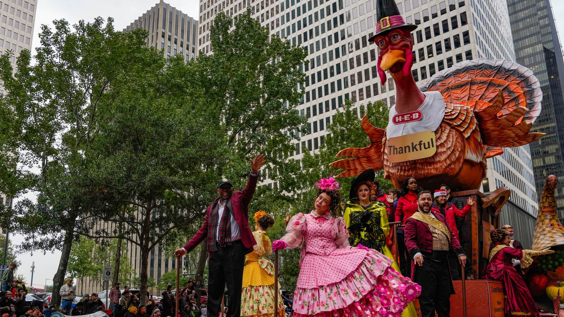 Guide to Houston's 75th annual H-E-B Thanksgiving Day Parade - Axios ...