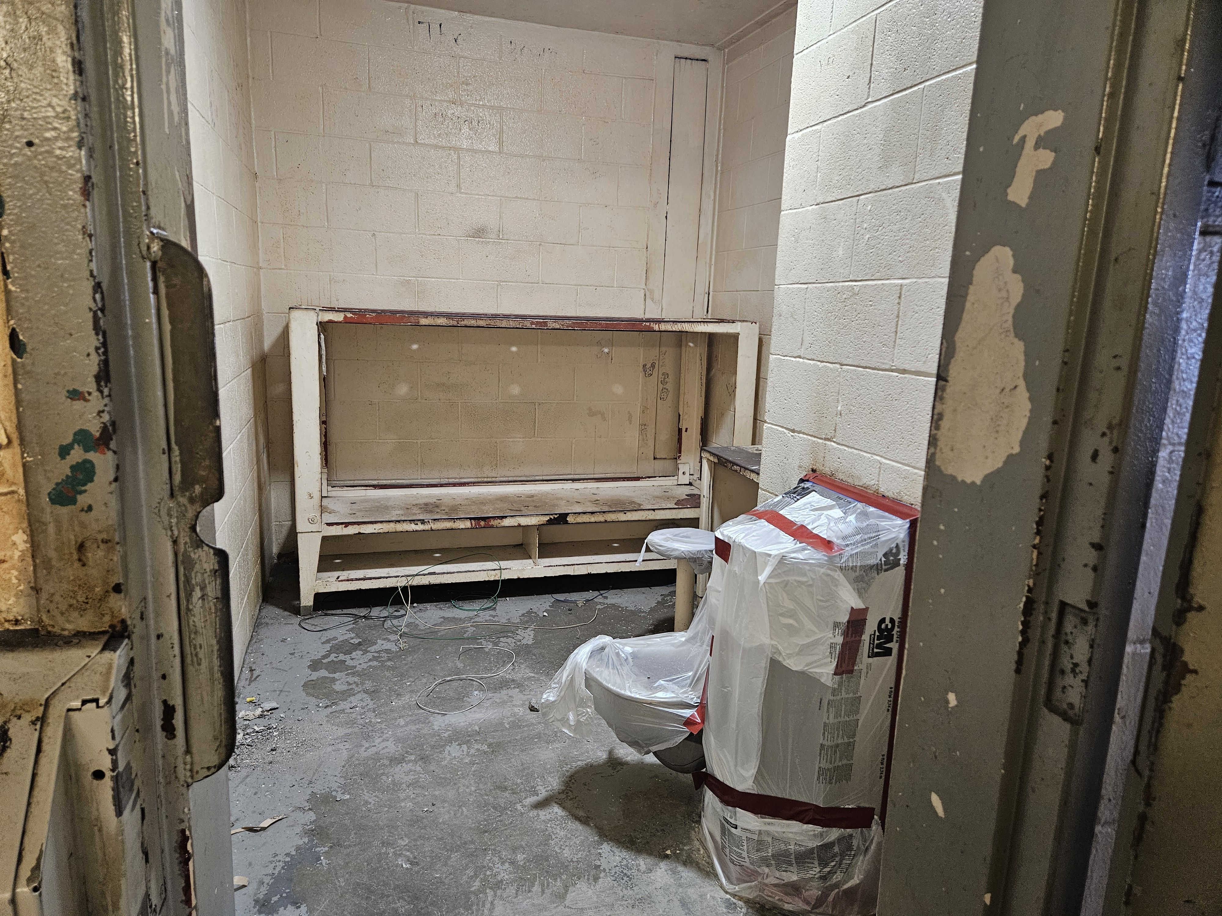 Sheriff Labat blasts county for halting new Fulton jail project - Axios ...