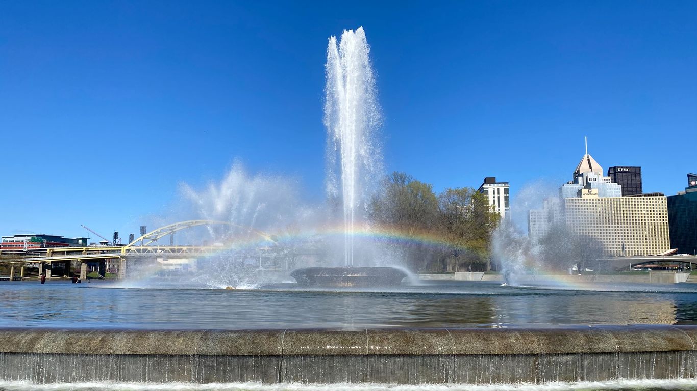Point State Park fountain roars back after renovation - Axios Pittsburgh