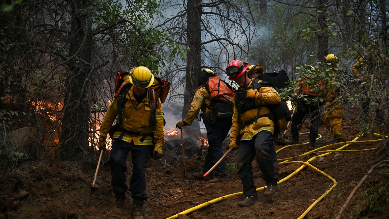 Wildfires in California, across the West to grow as heat wave builds