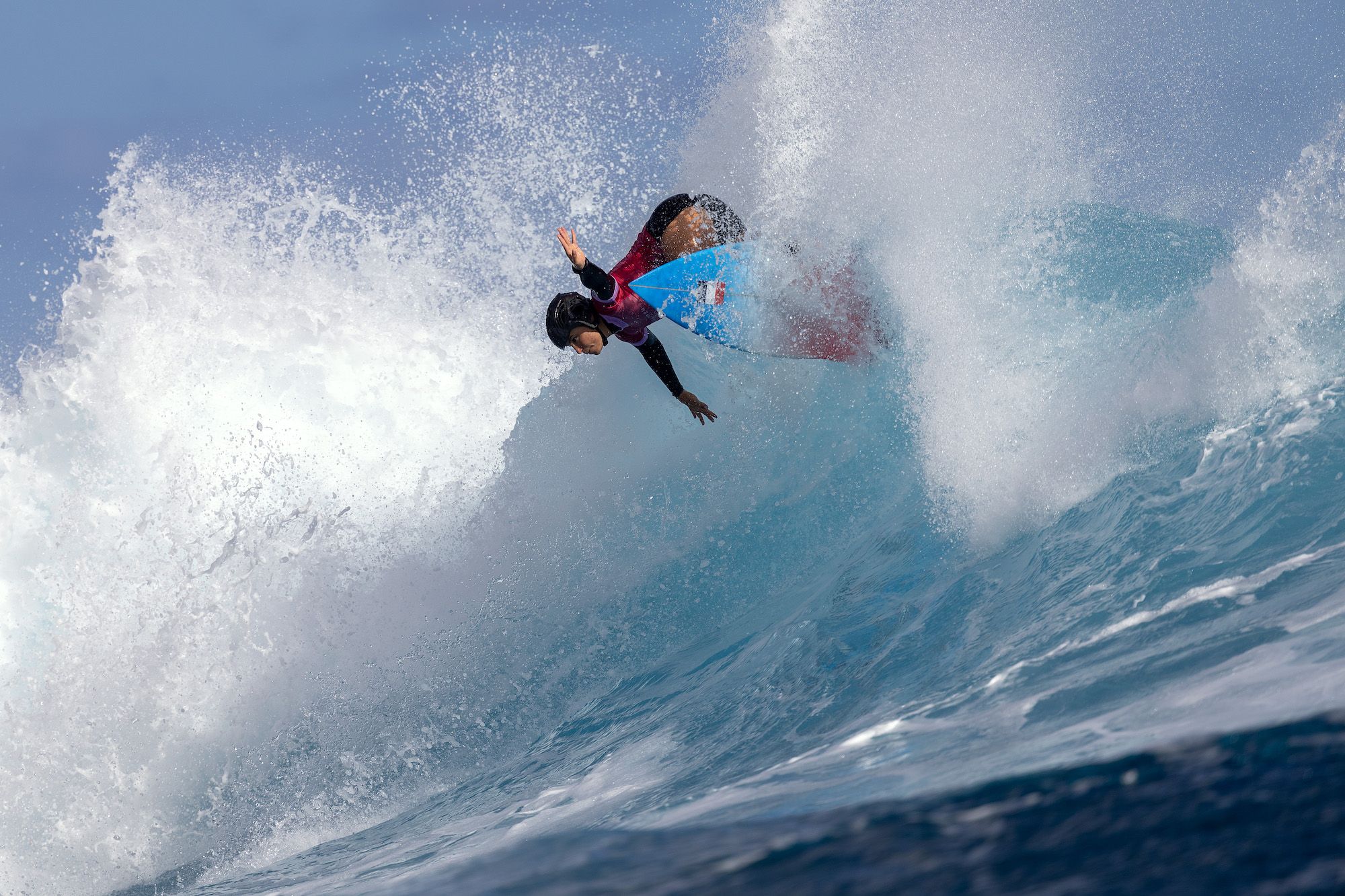 How a San Diego photographer captured Olympic surfing in Tahiti - Axios ...