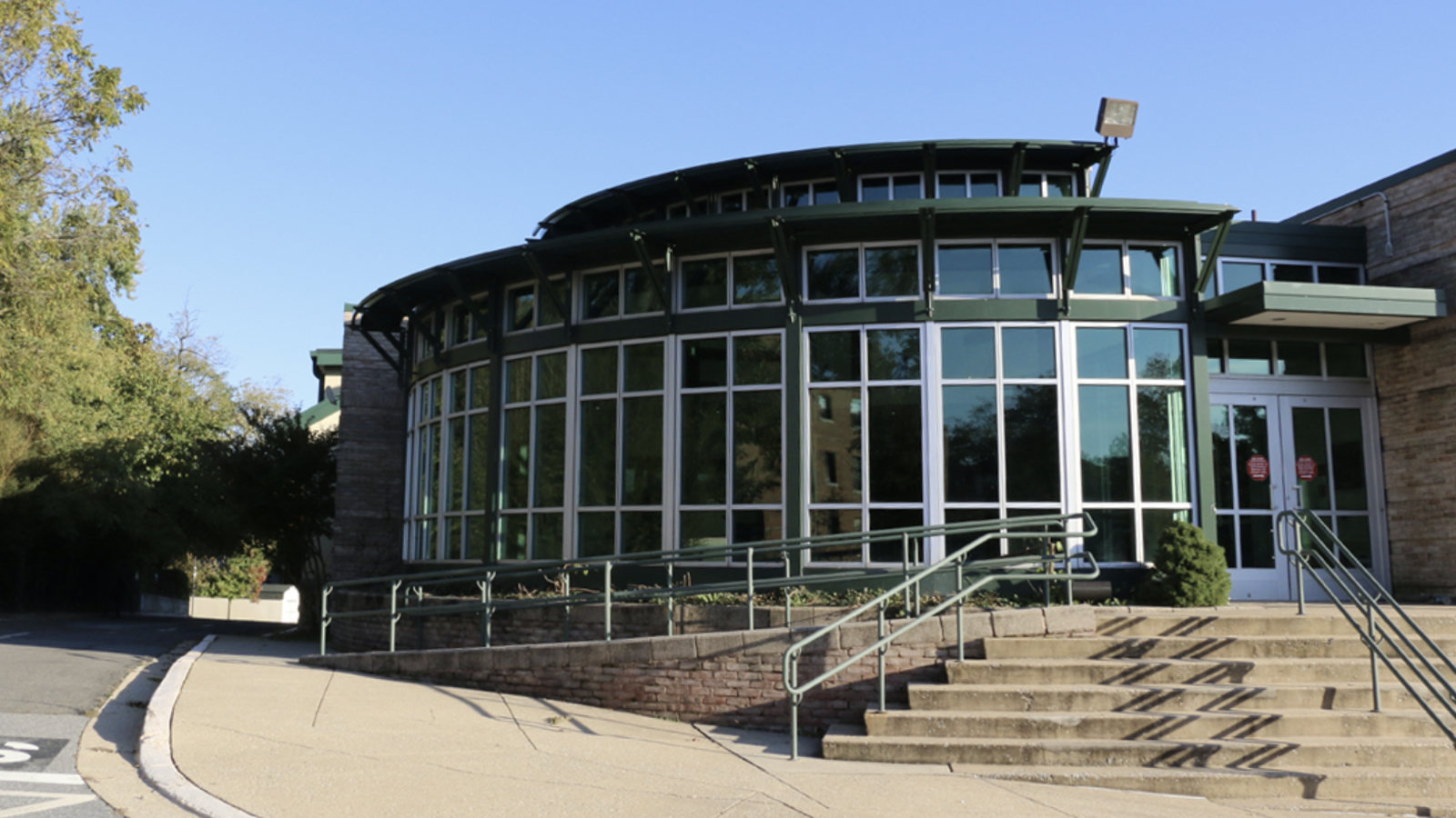 D.C.'s new MacArthur school takes shape - Axios Washington D.C.