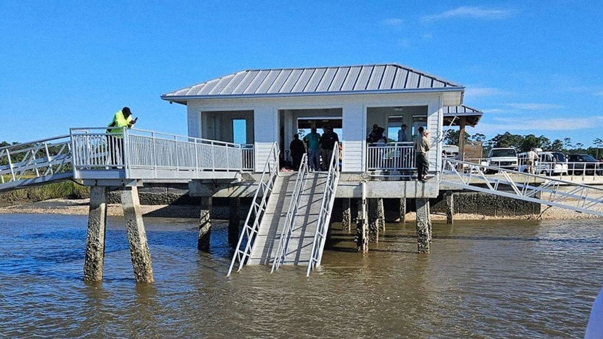 Survivors of Sapelo Island gangway collapse sue over structure's ...
