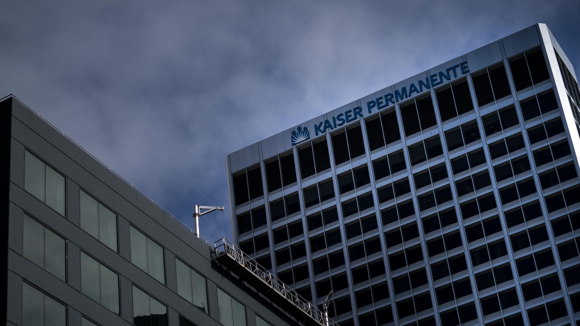 Kaiser Permanente pauses gender-affirming surgeries for youth under 19 ...