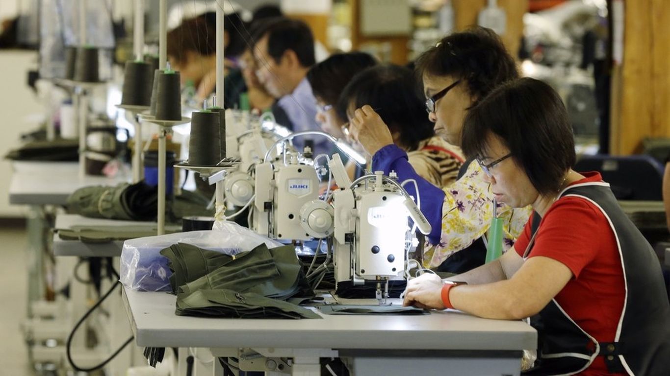 U.S. manufacturing posts six straight month of gains