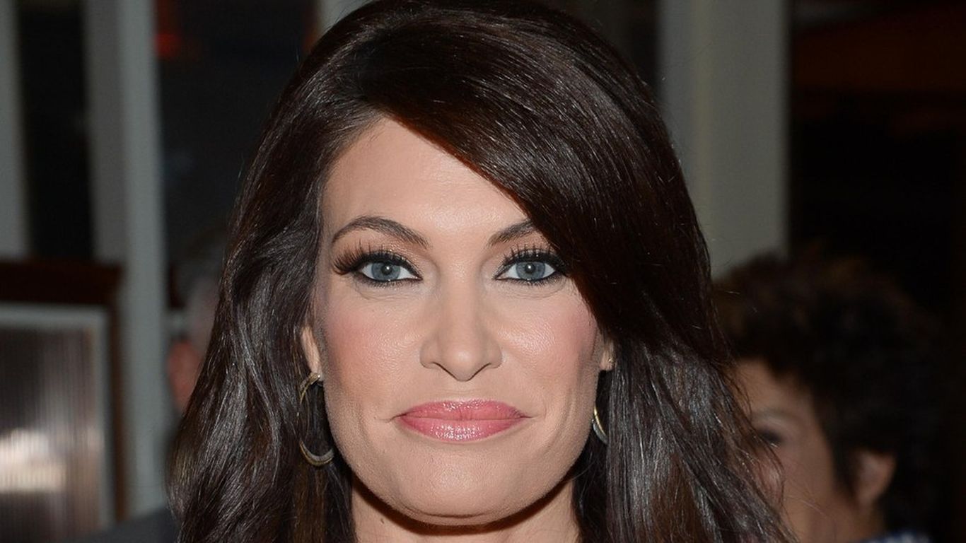 Fox host says she's in talks for Spicer's job, wishes him "the best"