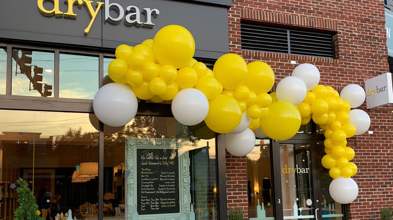 Hot Start: Confetti Castle doing over 20 custom balloon displays each ...