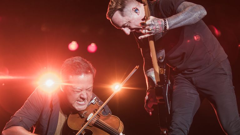 Yellowcard comes to terms with "Ocean Avenue" - Axios Cleveland