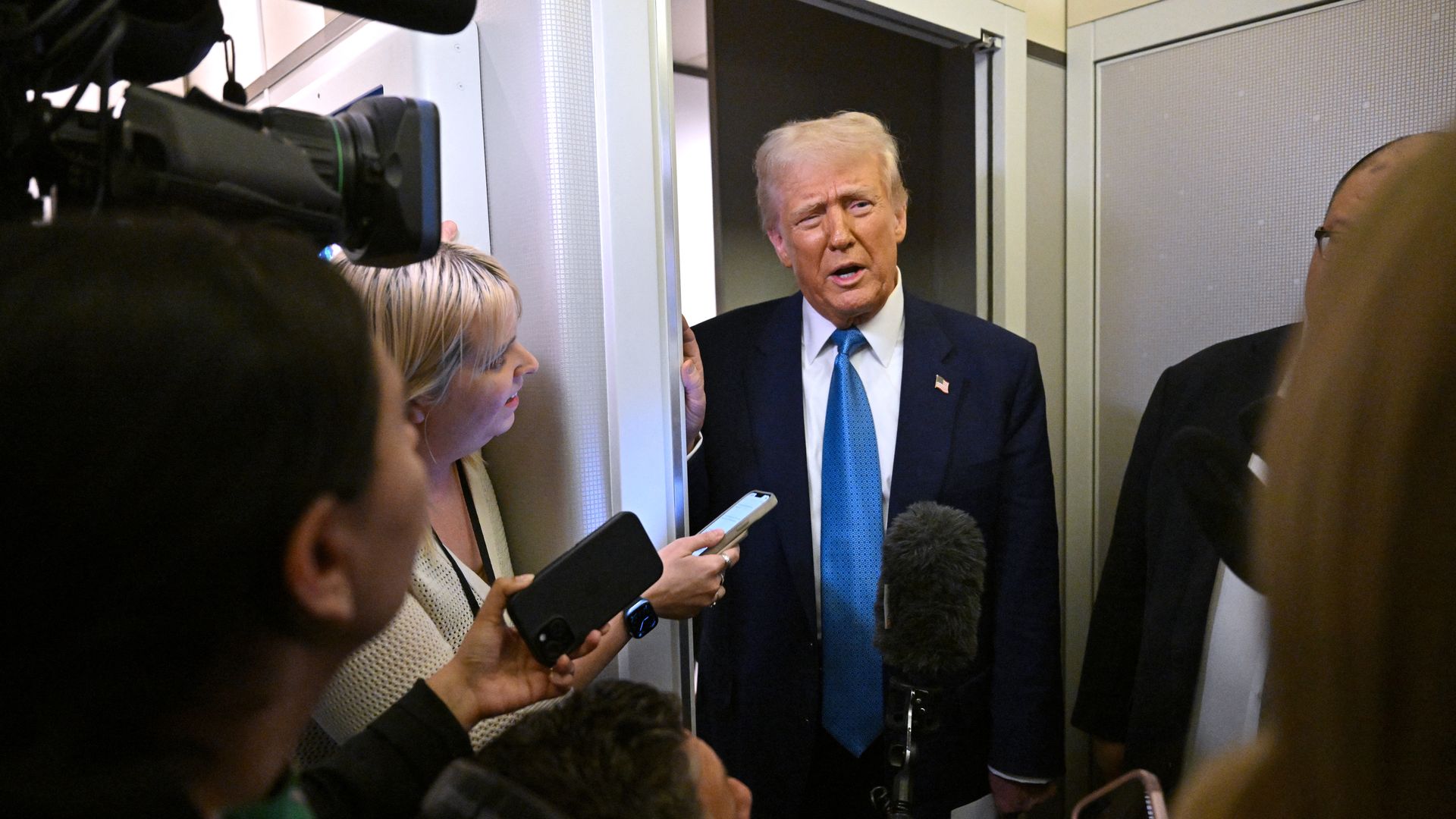 Fort Knox gold: Trump wants to "make sure" it's still there