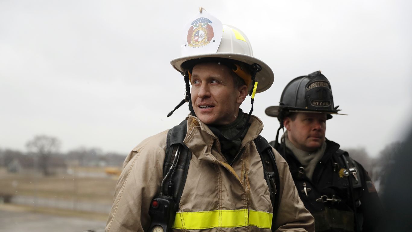 Governor show-off: Eric Greitens posts videos of his action adventures