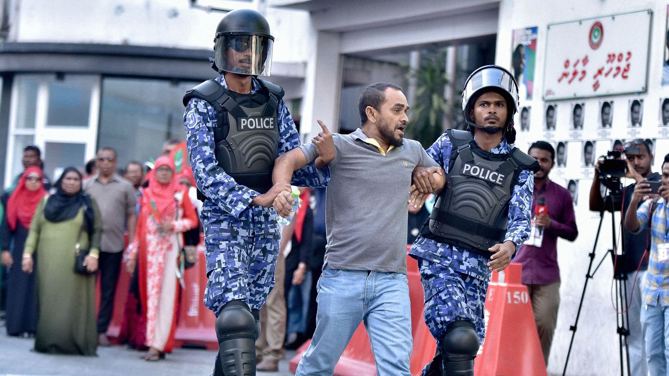 Maldives lifts state of emergency amid "terrorism" crackdown