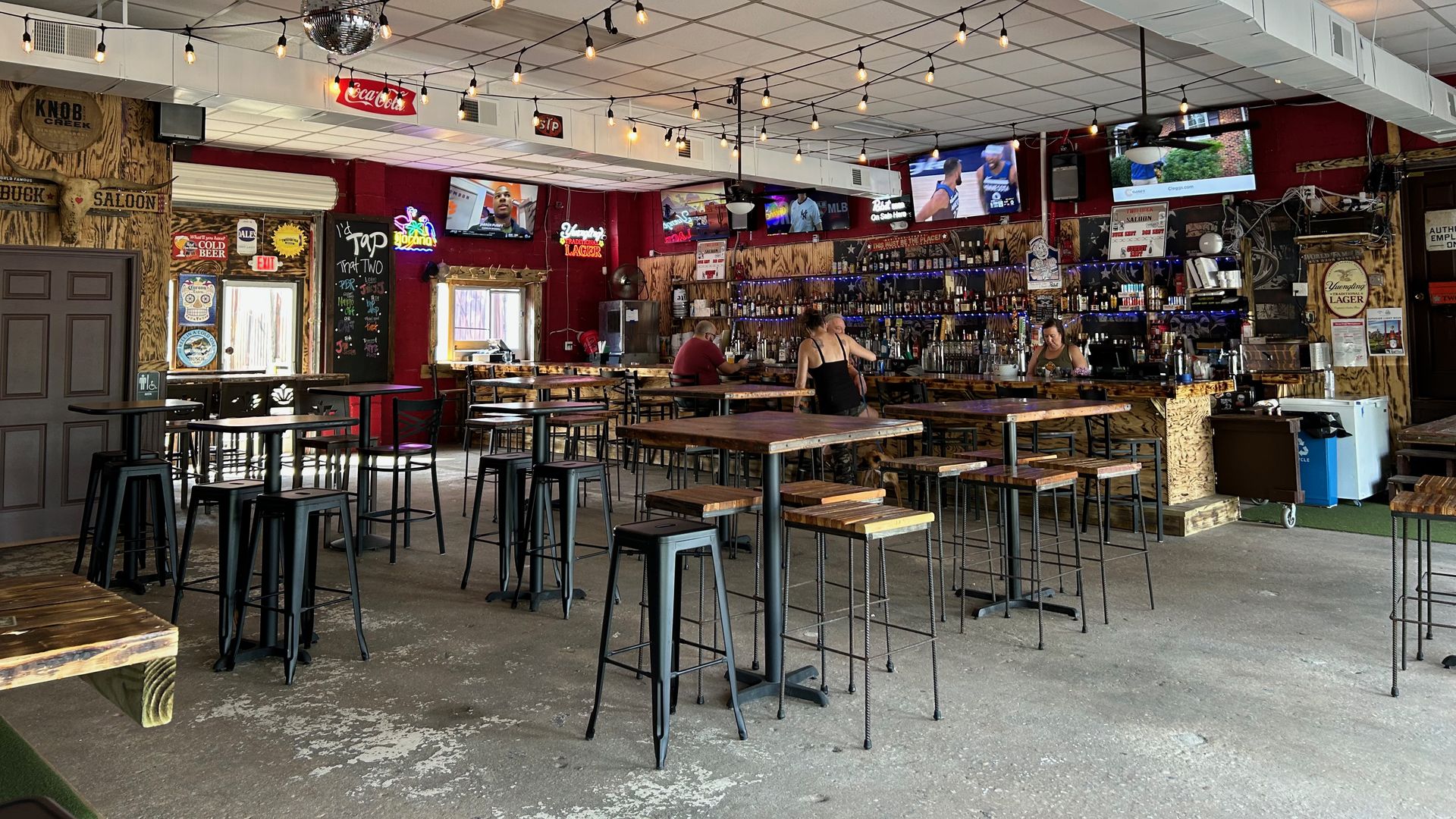 Two Buck Saloon expands with family-friendly bar in Oakhurst - Axios ...