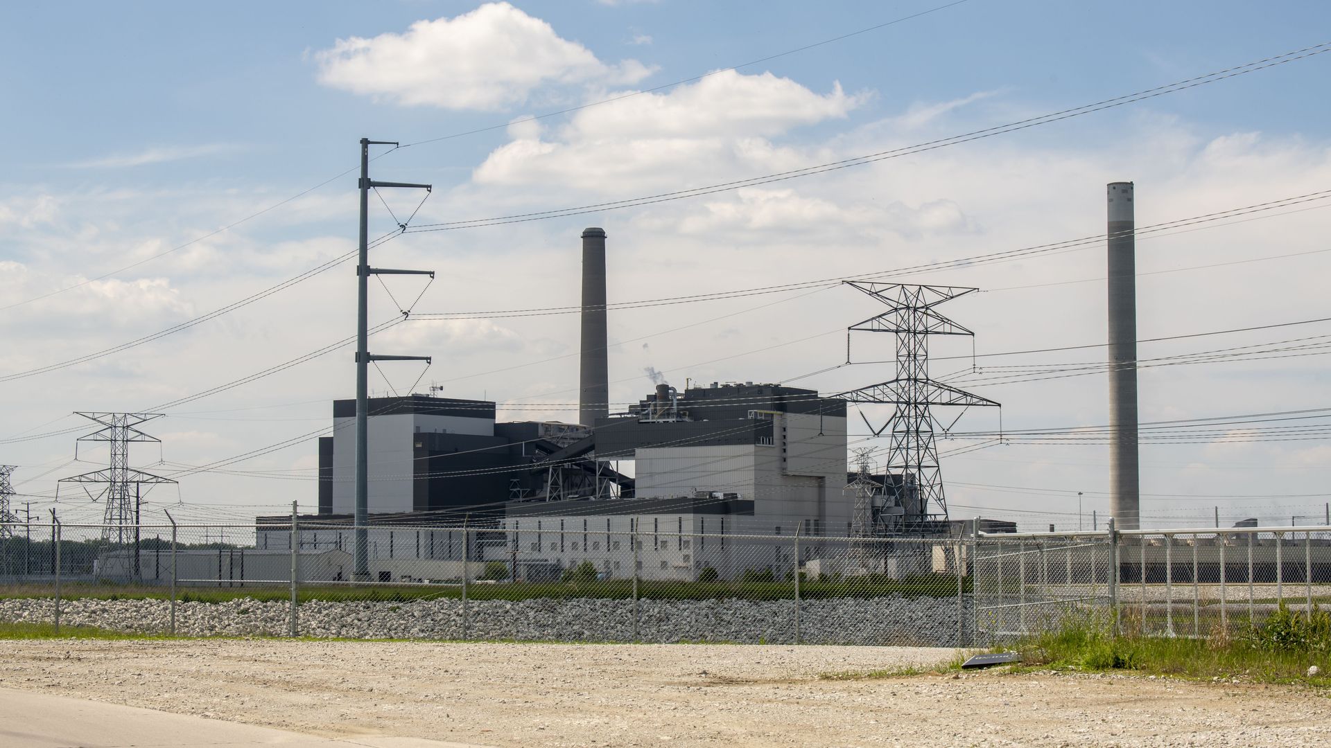 New documentary focuses on Iowa's coal plants - Axios Des Moines