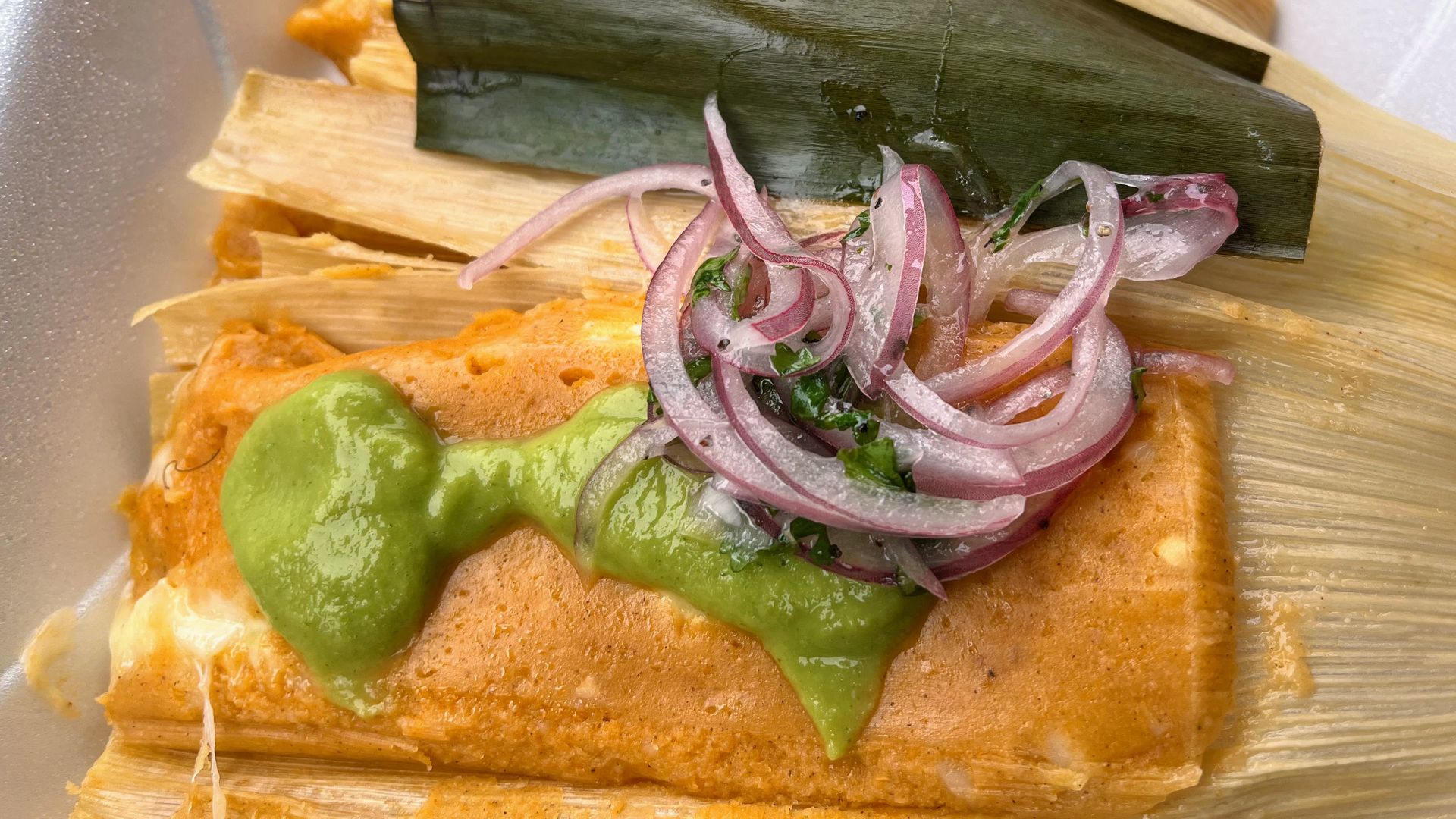 Head to Chicago's Portage Park for flavorful Peruvian tamales - Axios ...