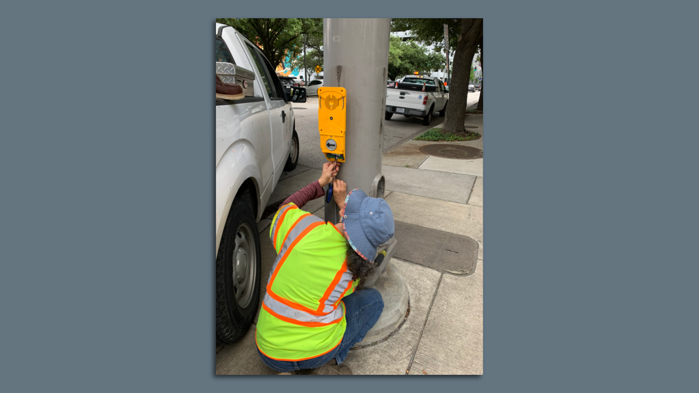 New accessible crosswalk tech debuts in downtown Houston - Axios Houston