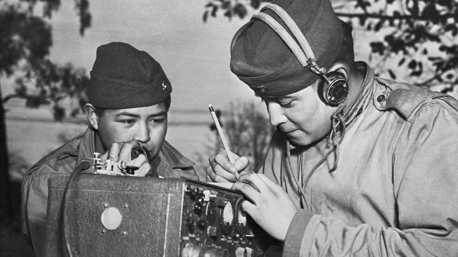 After Trump DEI order, Navajo Code Talkers disappear from military ...