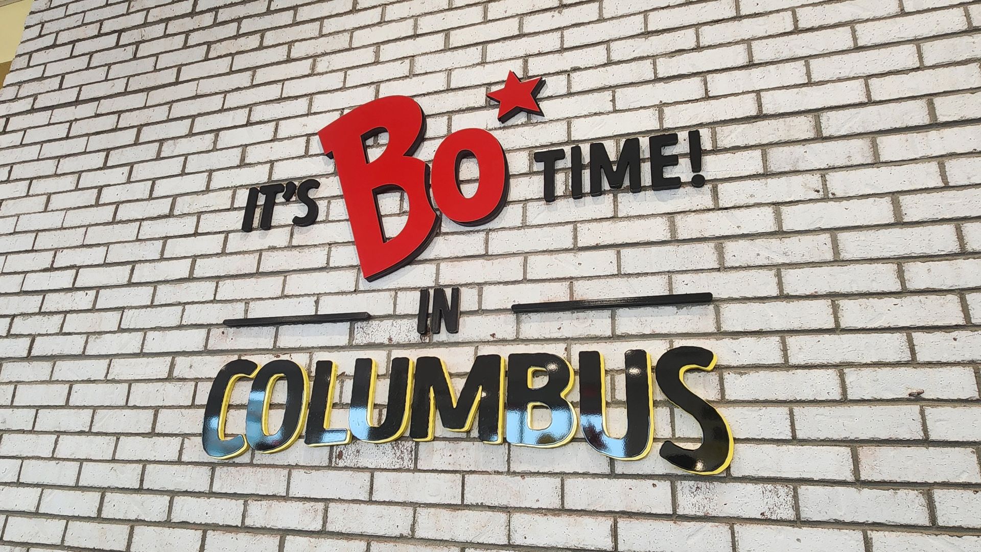 Columbites: Our review of the new Bojangles chicken restaurant - Axios ...