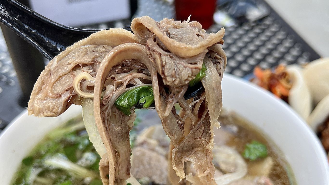 Pho restaurant rounds out waterfront Shoppes at University complex ...