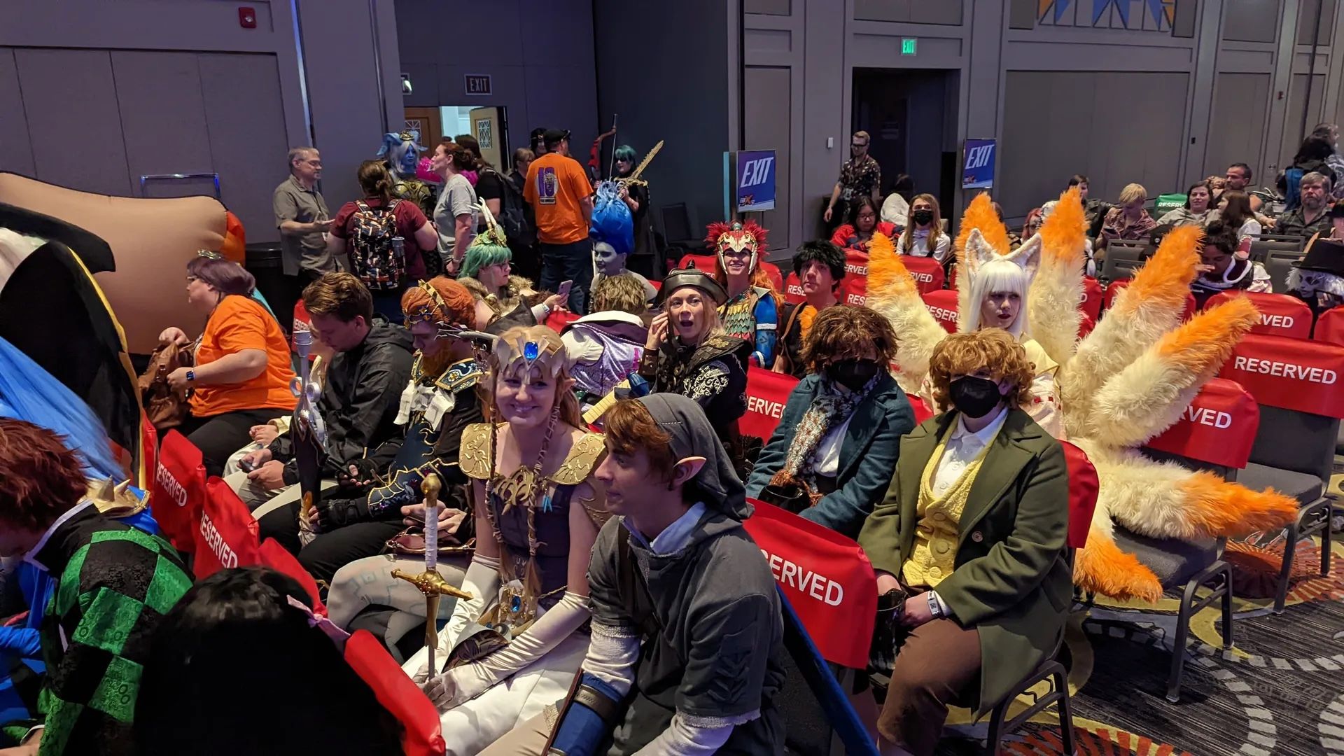 Salt Lake FanX 2024: Lord of the Rings, Star Trek, Mel Gibson - Axios ...