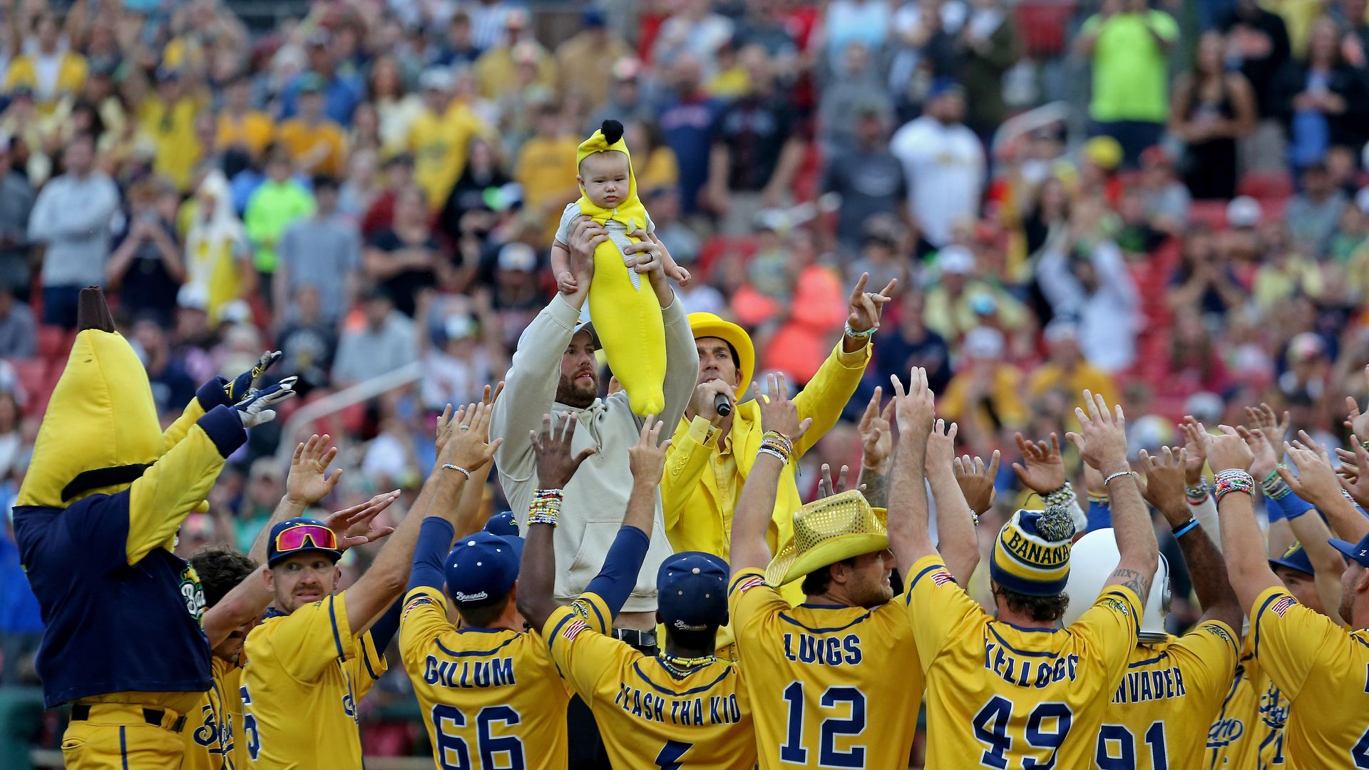 The Savannah Bananas are coming to Philadelphia - Axios Philadelphia