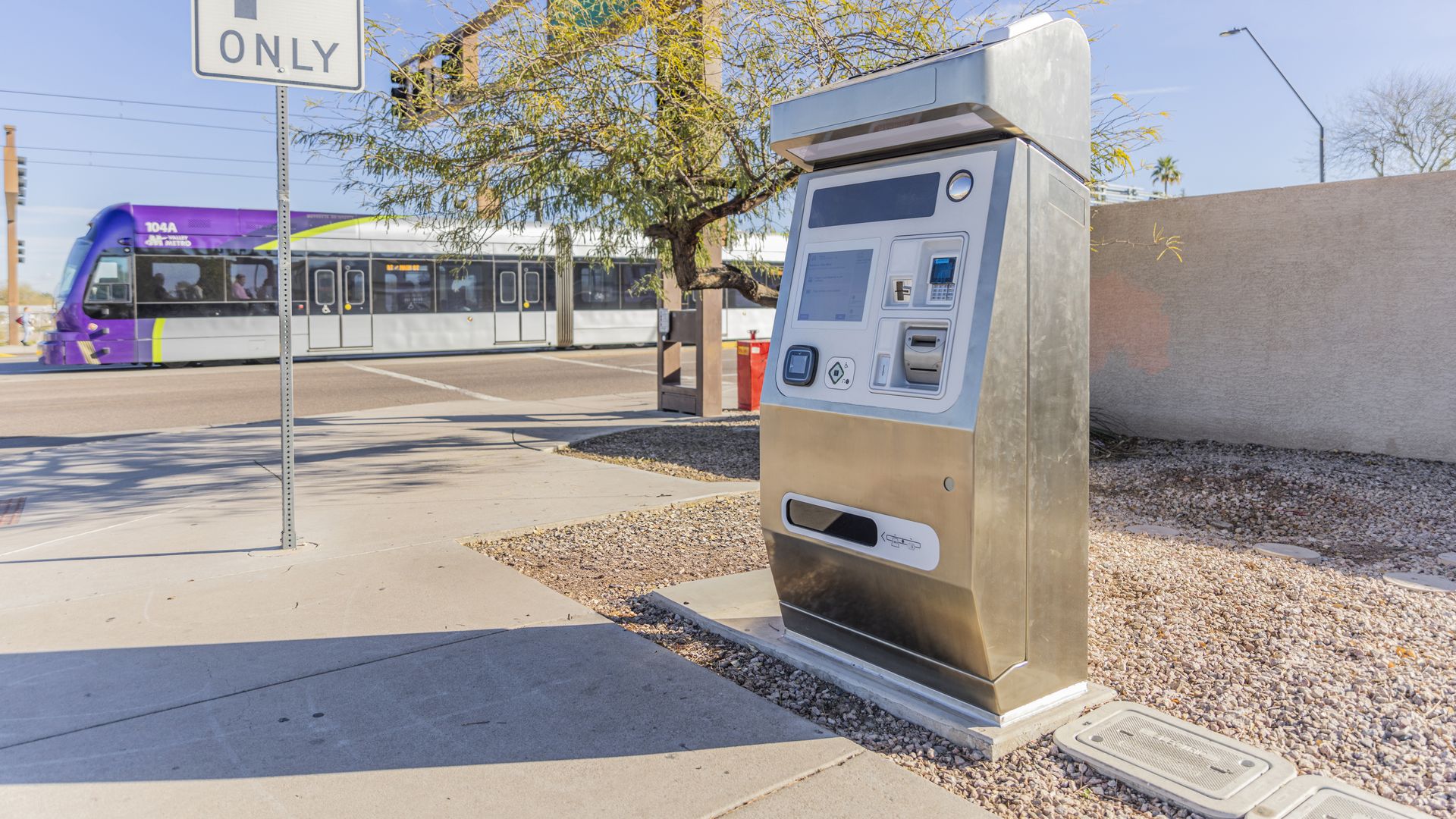 Phoenix light rail and bus payment is changing - Axios Phoenix