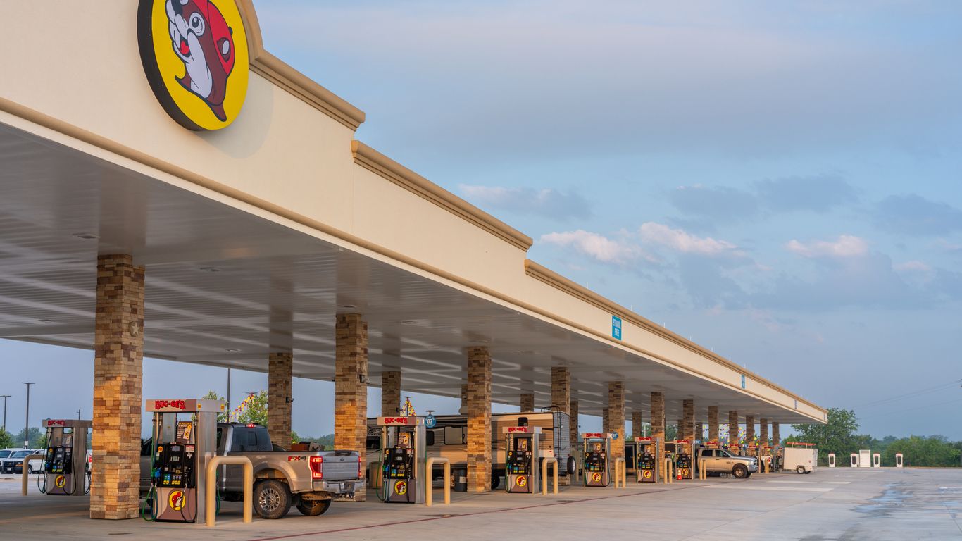 Buc-ee's to open its largest Georgia store coming soon - Axios Atlanta