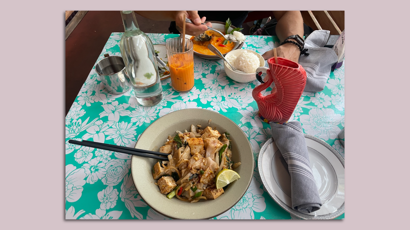 Druken noodles at Portland's cozy Thai restaurant Paadee - Axios Portland
