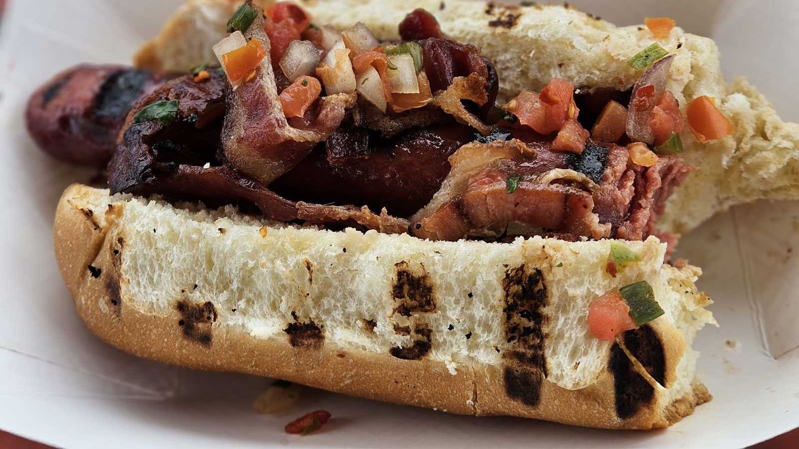 How Daddy's Dogs became Nashville's hottest hot dog business - Axios ...