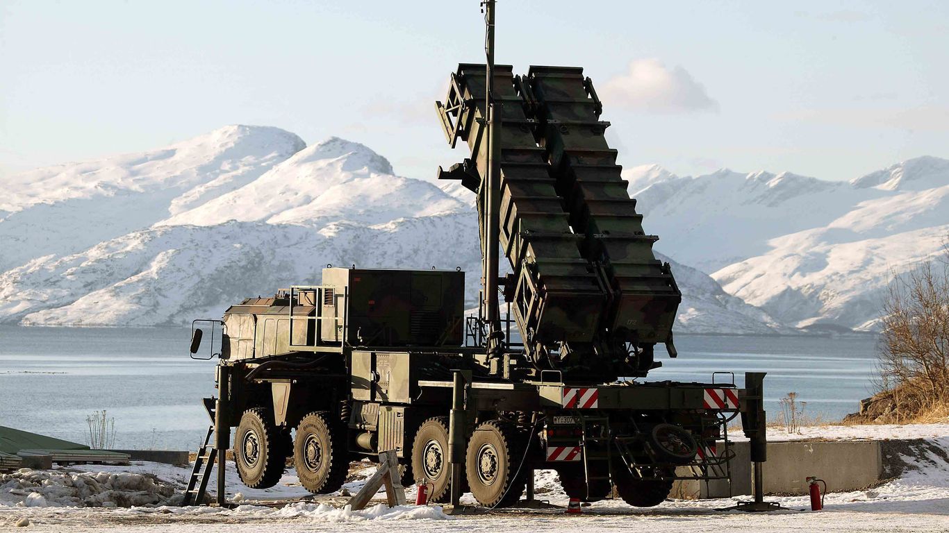 Poland signs largest arms deal in its history in show of force to Russia