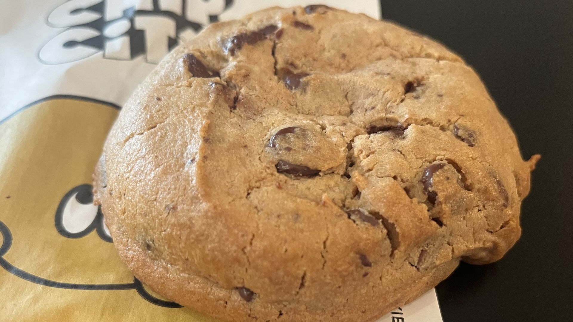 Best chocolate chip cookies from national chains - Axios Chicago