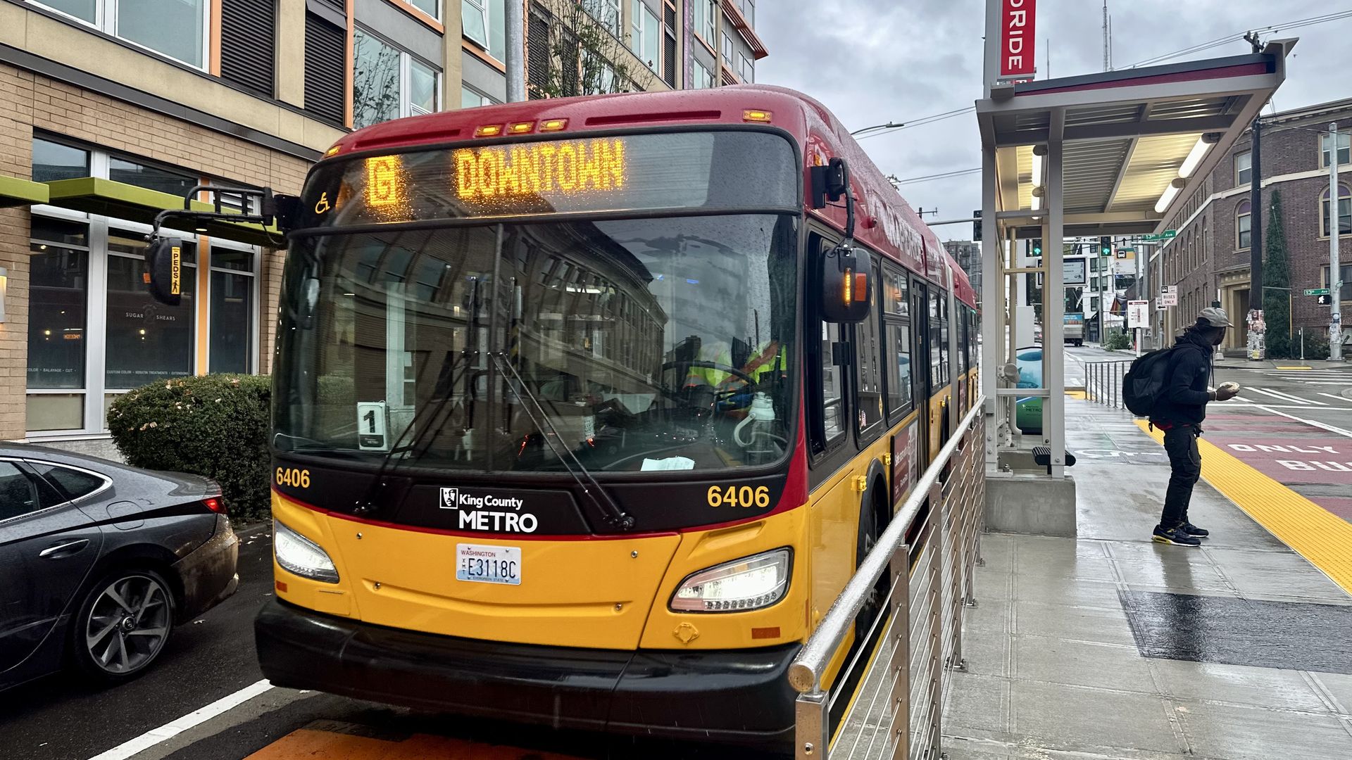 RapidRide rolls in with Madison Street overhaul - Axios Seattle