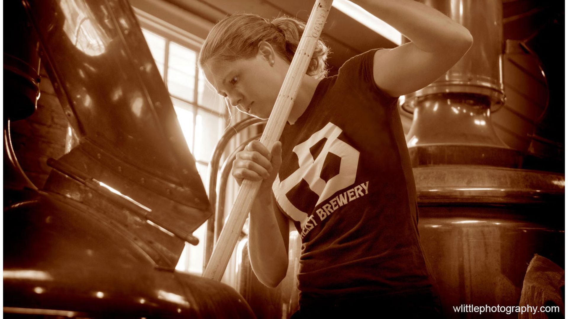 Meet Charlotte’s only female brewer, Alexa Long - Axios Charlotte