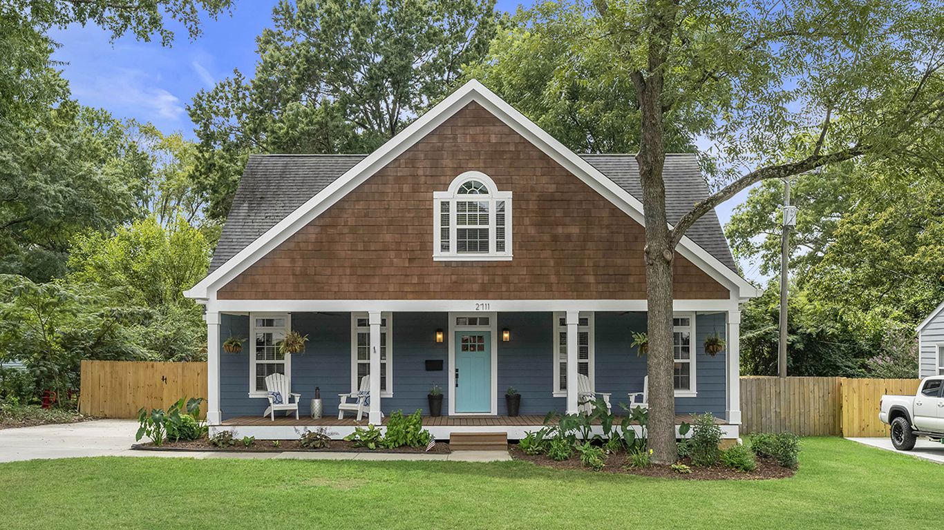 Hot homes: 4 houses for sale in Charlotte starting at $415K - Axios ...