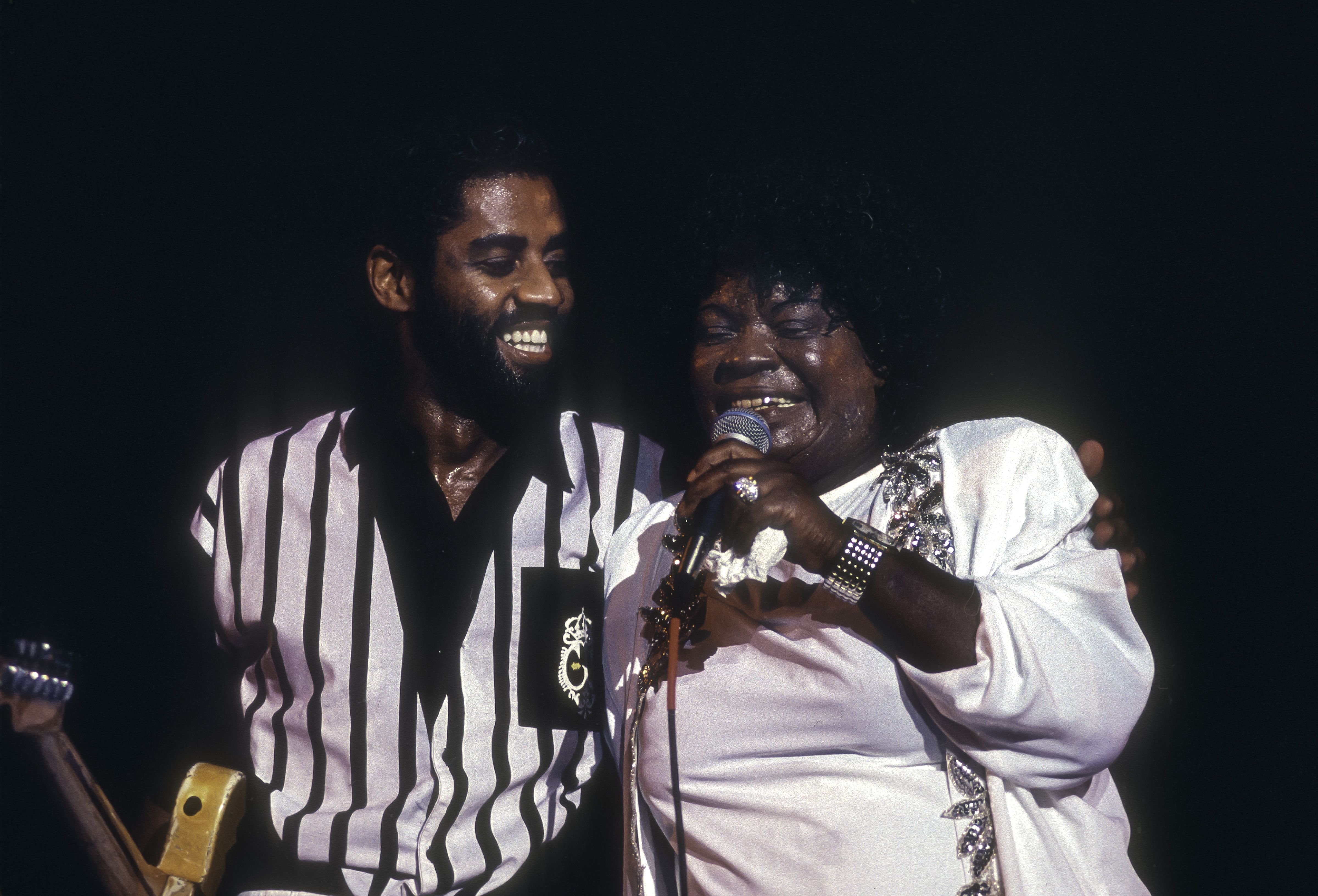 Buddy Guy headlines Chicago Blues Festival in Millennium Park - Axios ...