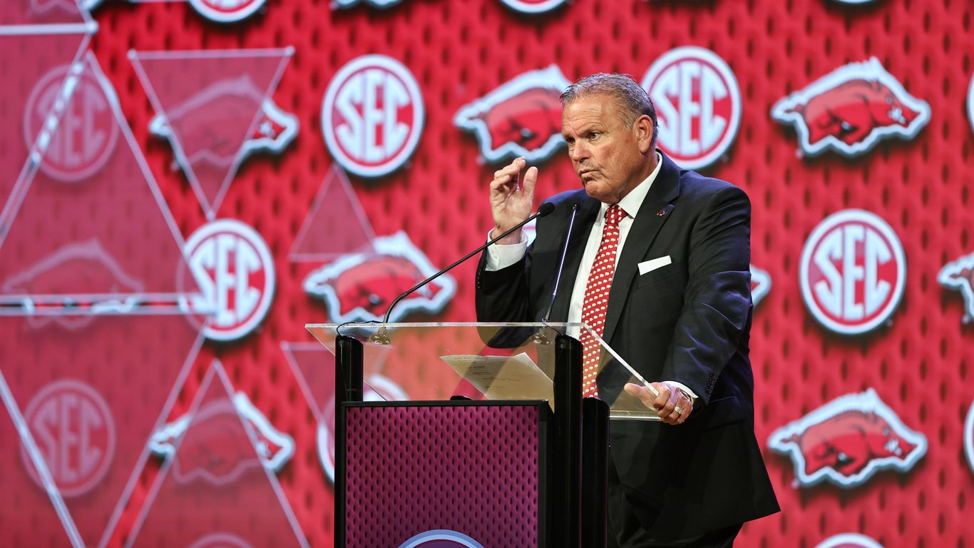 Razorbacks football returns for 2024: Season preview, schedule, - Axios ...