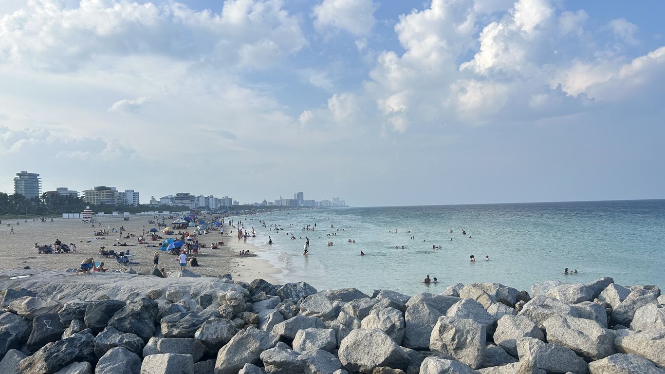 Parting shot - Axios Miami