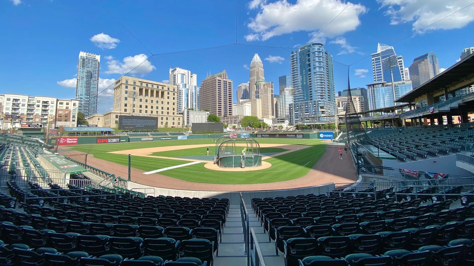 Charlotte volunteer fair brings 60 nonprofits together at Truist Field ...