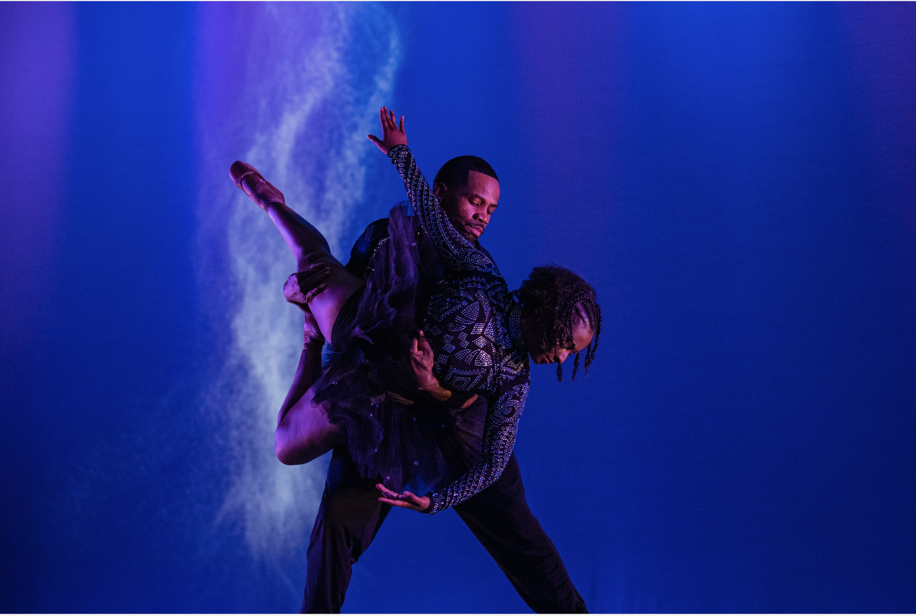 Chicago’s Hiplet Ballerinas blend ballet and culture - Axios Chicago