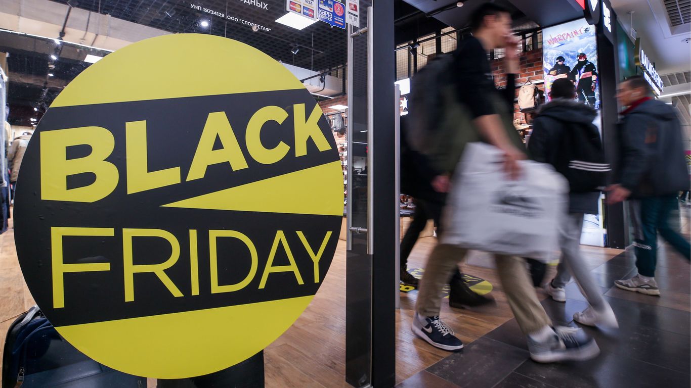 Black Friday shoppers beat online sales record