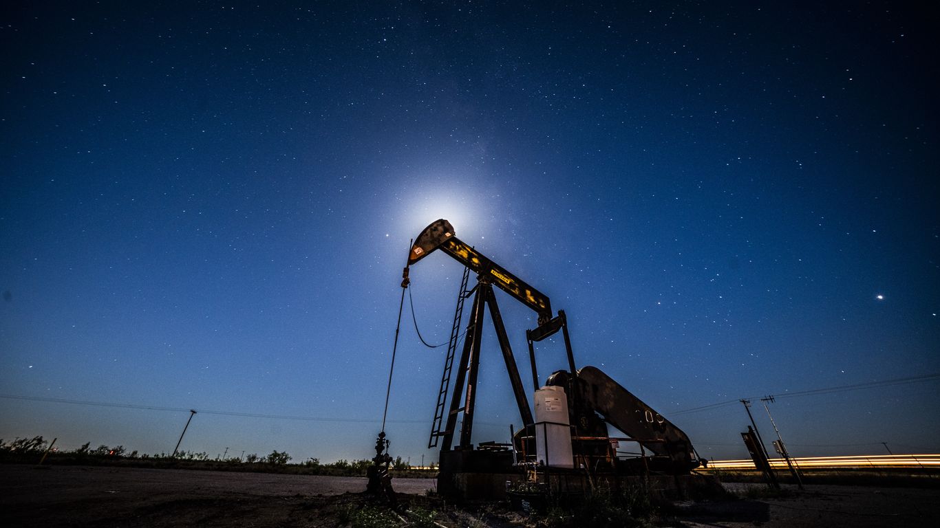 Texas oil regulators poised to debate historic production controls
