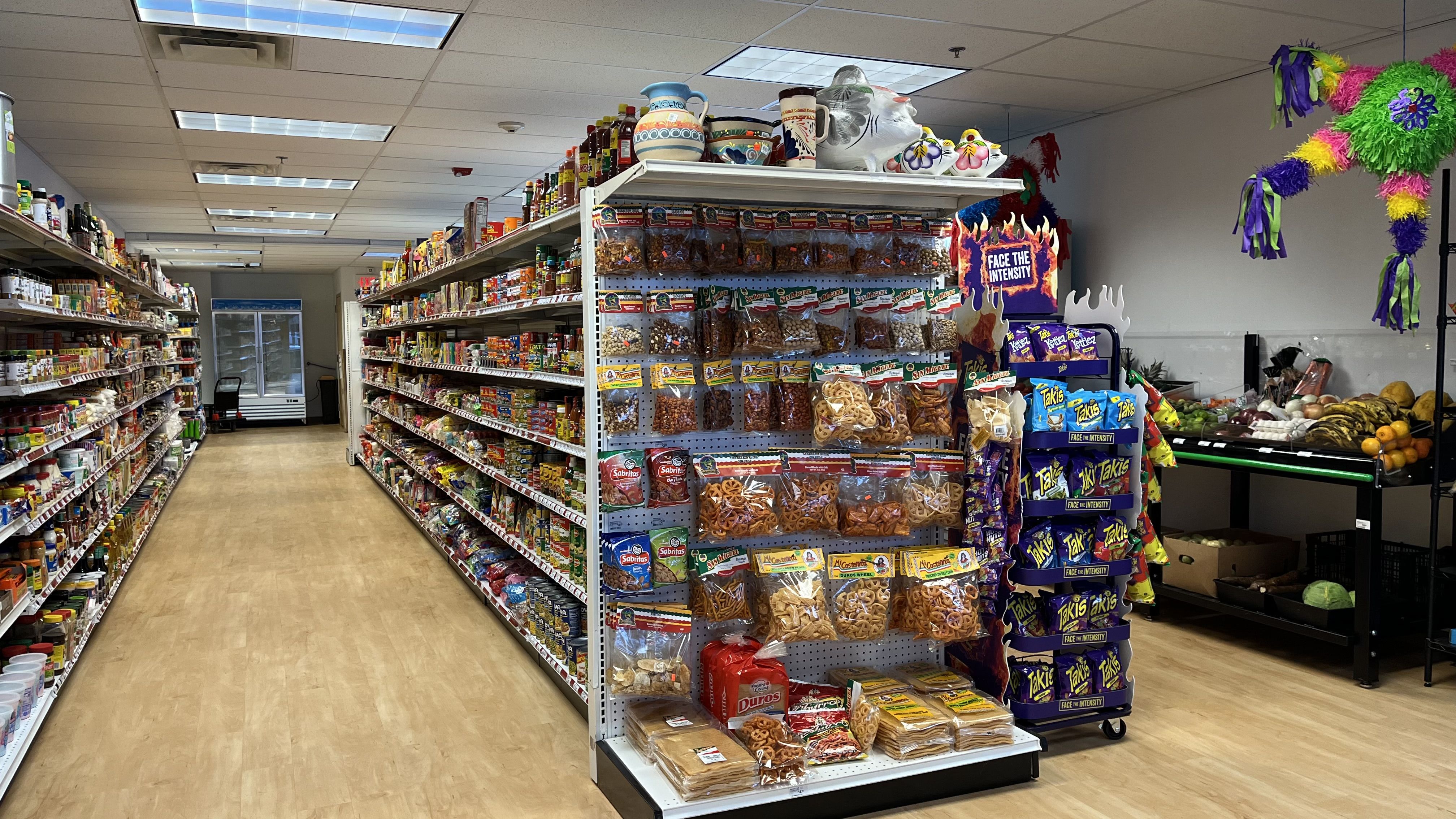 Grocer La Tapatia opens new West Des Moines store - Axios Des Moines