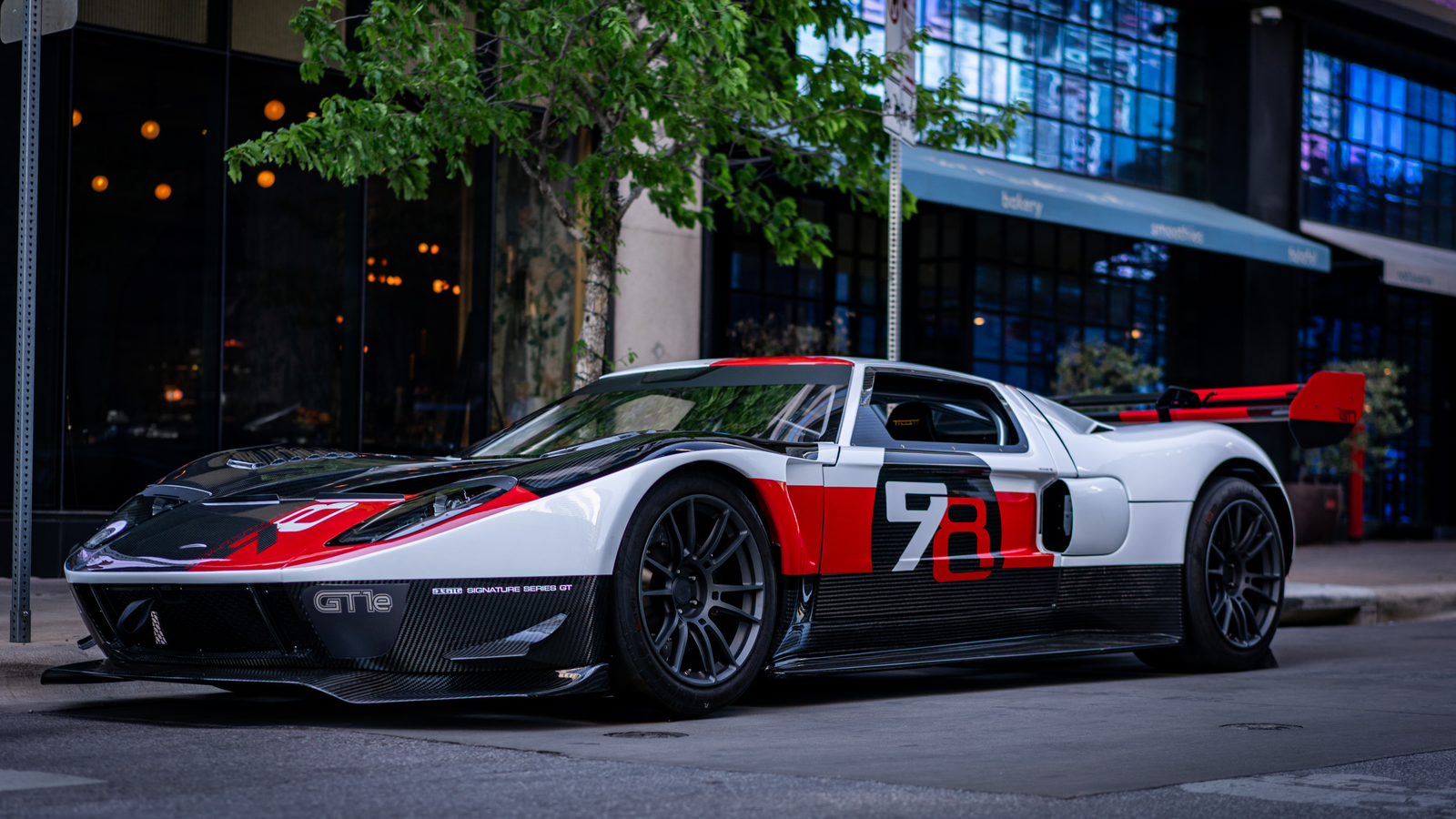 Lynx Motors raising $3M for electric Land Rover, DeLorean, Ford GT