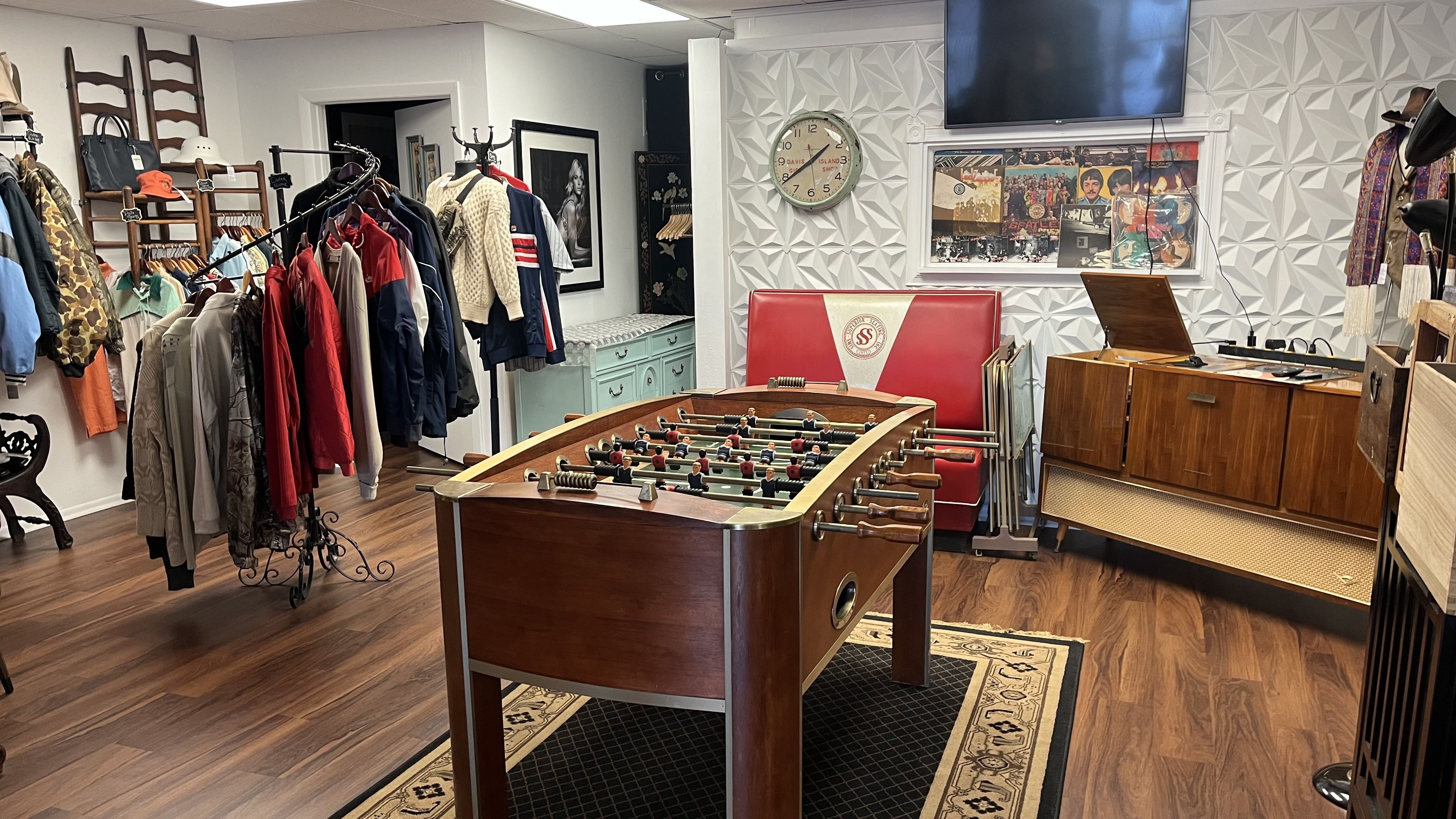 Ingrid's St. Pete boasts vintage clothing for '2014 prices' - Axios ...