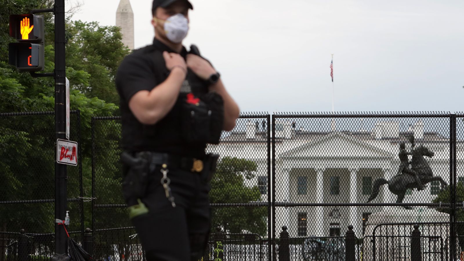 Secret Service blocks off area surrounding White House after protests