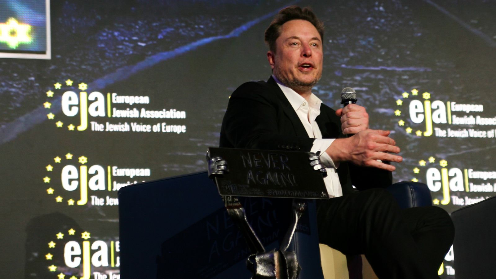Musk Pay Package Judge Voids Tesla Ceos 56 Billion Compensation